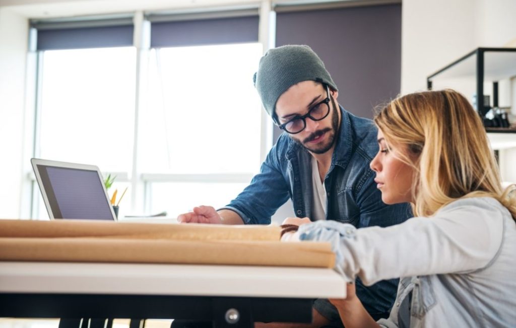 An Ultimate Guide On How To Make And Sell Merch For Creators